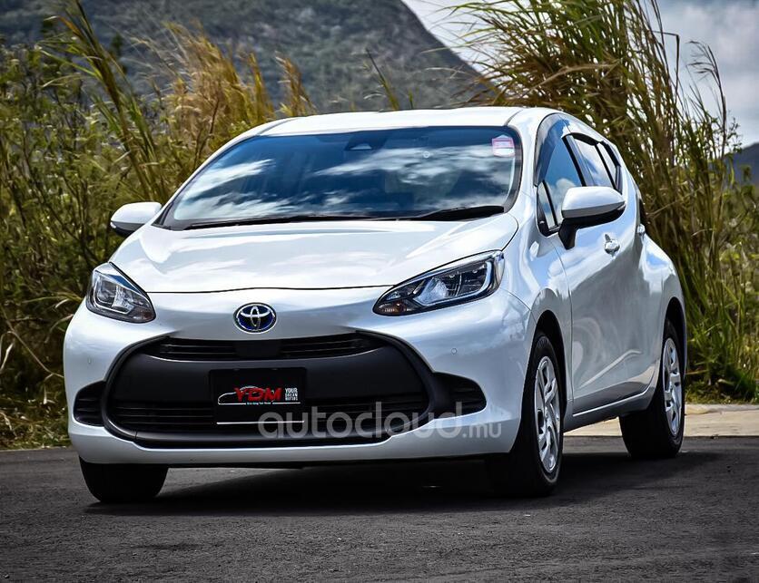 Buy toyota aqua car | Autocloud.mu