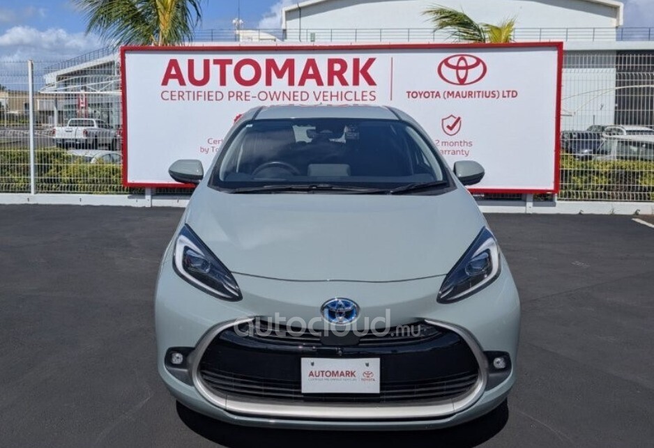 Buy toyota aqua car | Autocloud.mu